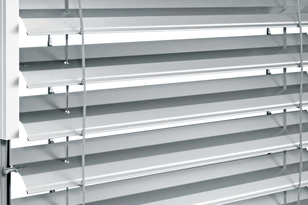 Lamisol® Lamellenstoren kaufen bei Triet Storen AG